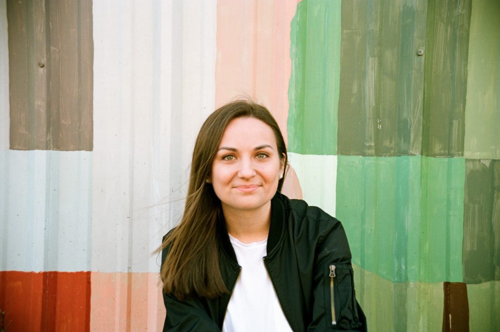 INTERVIEW: Indie Pop Artist Marielle Kraft Sets The Stage For An ...